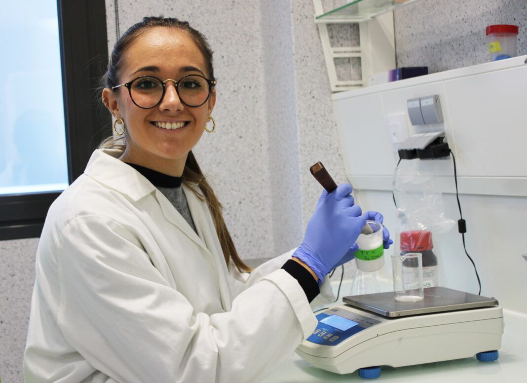 A pharmacist in the making with a passion for microbiology