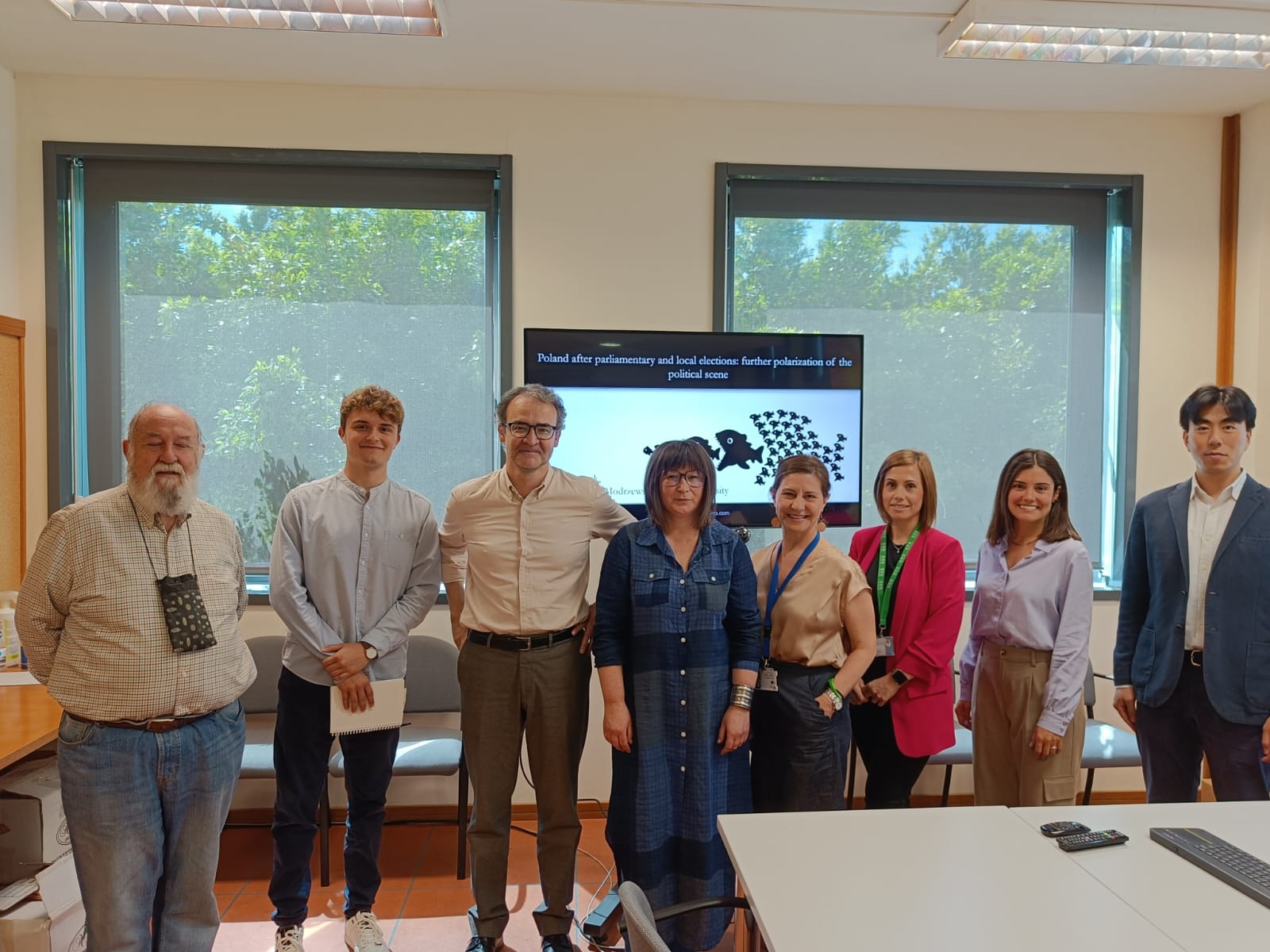Research Team Engages in Peer Seminar with Prof. Anna Paterek